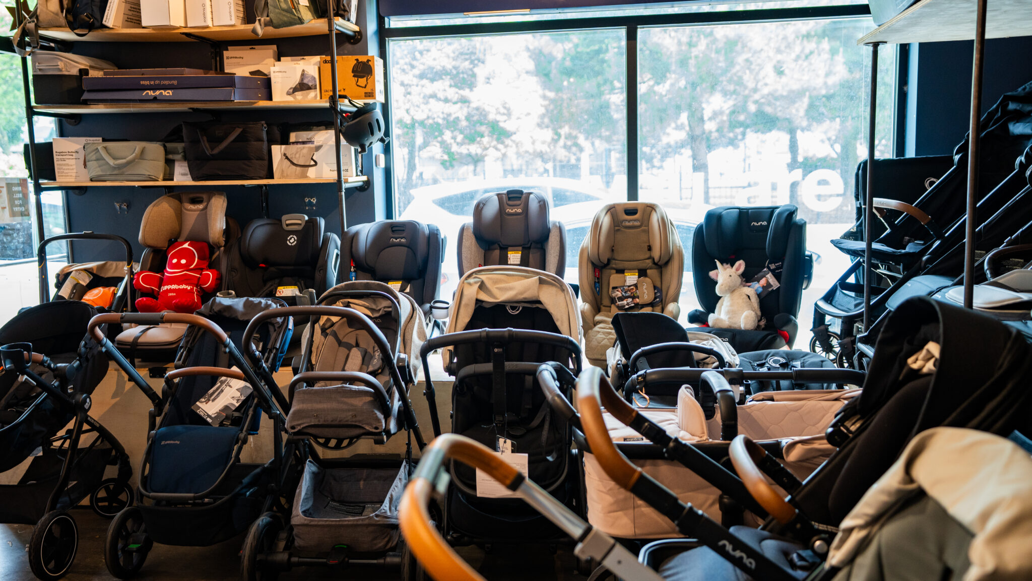 Durbin takes another swipe at credit card fees – Illinois Retail ...